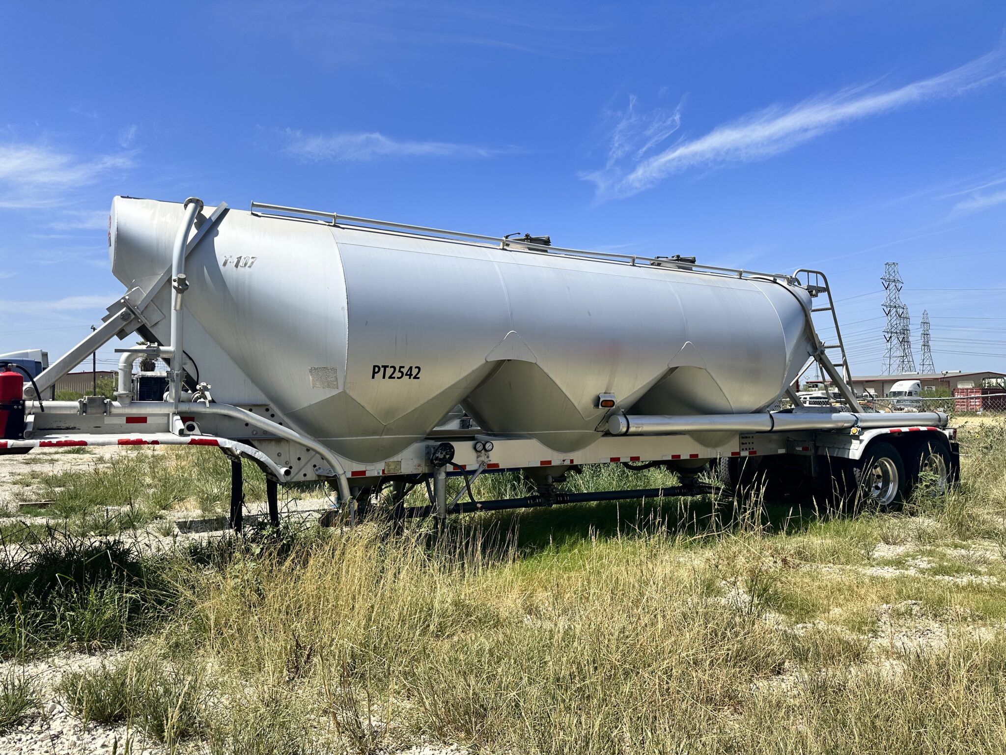 Vantage Pneumatic Trailers for Sale